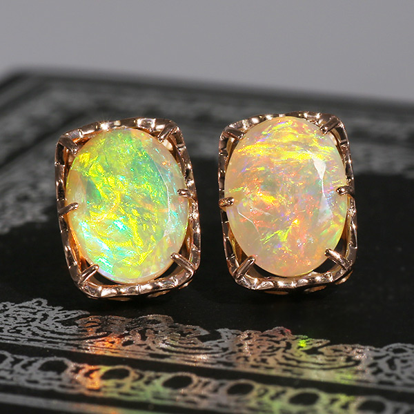 限定1ペア K10PG エチオピアオパール ピアス 誕生石10月 ローズカットダイヤ・カラーストーンのオーダージュエリー ベーネベーネ